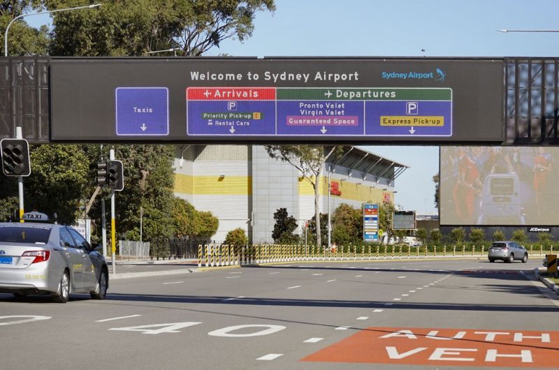 Variable Message Signs | SWARCO